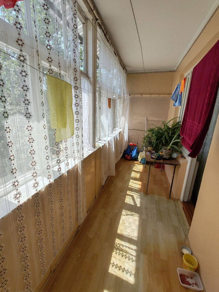 Продаю Квартиру Яшнабадский р-он Авиасозлар-1. 3-ком 3-этаж 4-этажном