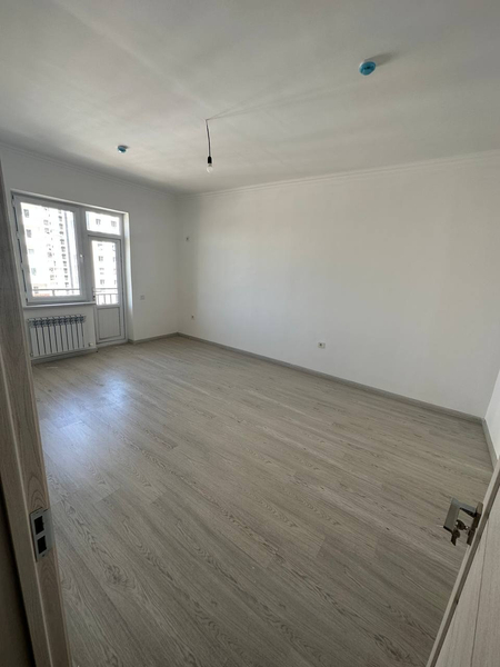 Olmos maxalla 4 xonali 110 m2 tayyor