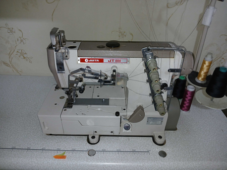 Juita JT888-FQ raspashvalka, Janome MemoryCraft350E avtomatik mashinka