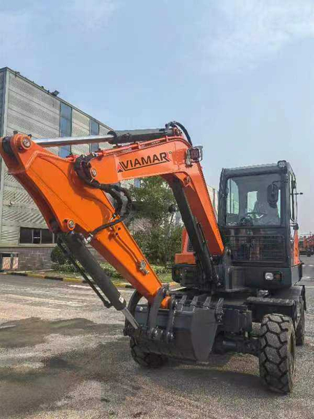 Колесный экскаватор VIAMAR ZT-60W  (HYUNDAI-55)