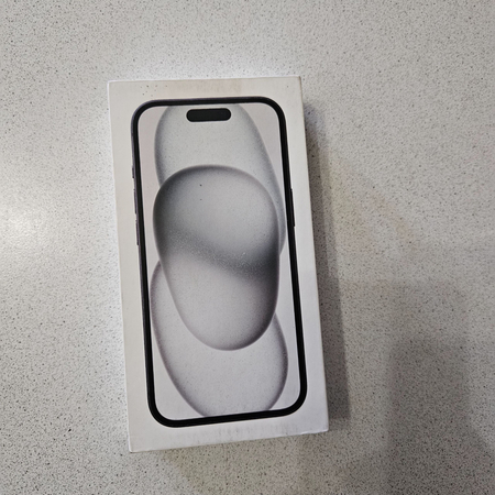 Iphone 15 s garantiy noviy