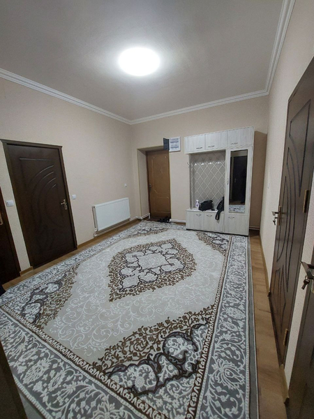 Mirzo uluĝbek Parkentiskiy 3xona Navastroyka 800y.e