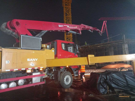 Услуги автобетононасоса 49 56 и 65 м Быстро, качественно и недорого