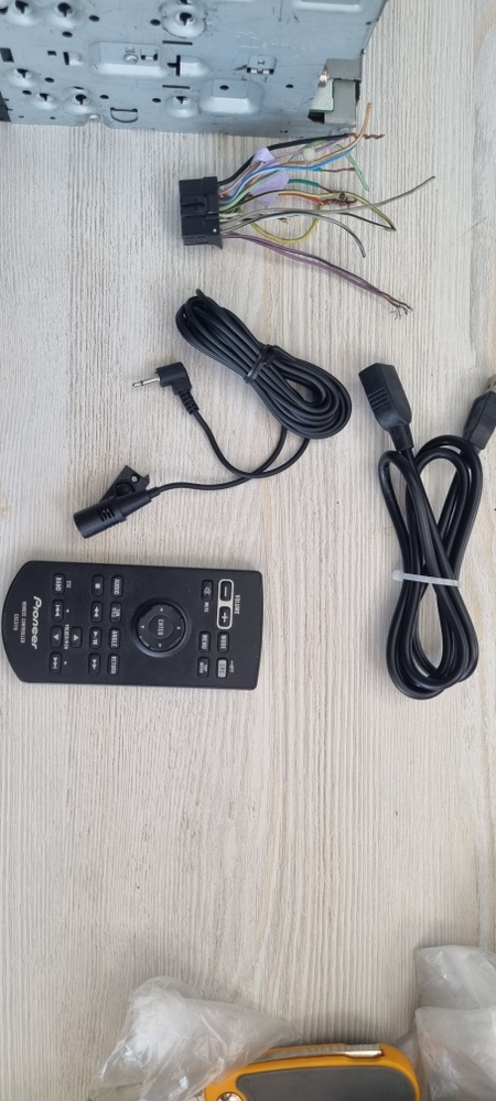 Pioneer. AVH-4450BT