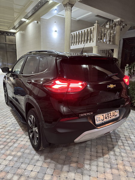 Tracker premier 2023 toza