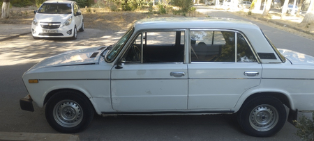 Vaz 2106 sotiladi. 1984 yil metan