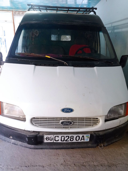 Ford transit yuk yo'lovchi