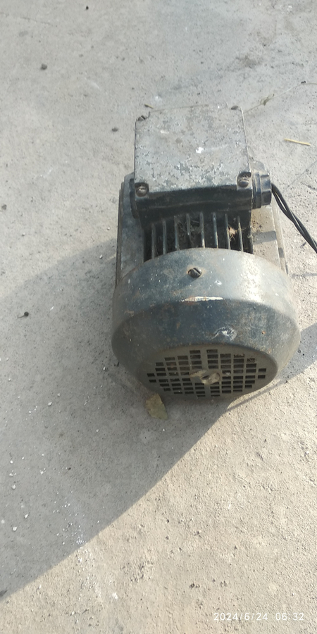 Motor mis amotka 1300 aborotnarxi 500000