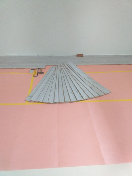 Laminant pol parket tarket znalar plintus plast mdf
