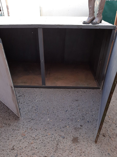 Sandiq temir sotiladi