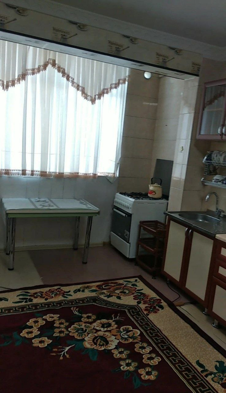 Сдается квартира на Алгоритм Из-за базар 2комнатная для семьи ,парней