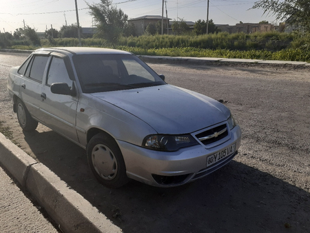 Нексия 2 срочна сотилади