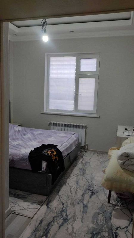 Продается участок , 3 спальни, 1 зал , столовая +кухня