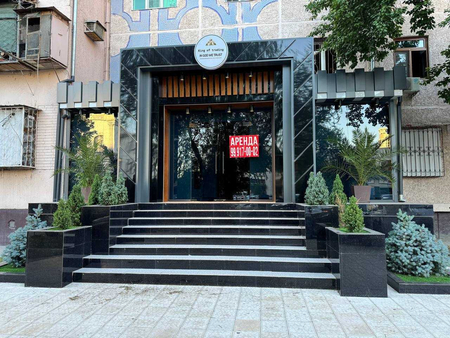 Сдается шикарный офис в аренду. 1 линия вдоль основной дороги.