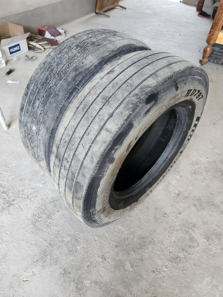Грузовой балон 315 70 2 та