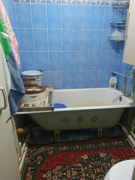 Уй сотилади  2 хоналик