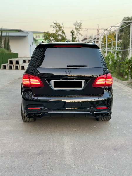 Mercedes Benz GLS 450 4MATIC