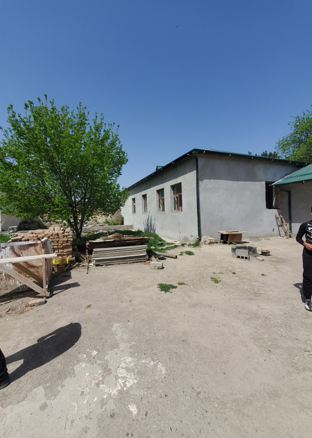 Продаётся Складские помещения на общей площади более 2 га