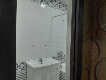 2 Xonalik sotiladi 3 xonalik qilingan 80 kvd
