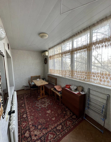 Продам квартиру на Буюк Ипак Йули 77серия 2/3/4