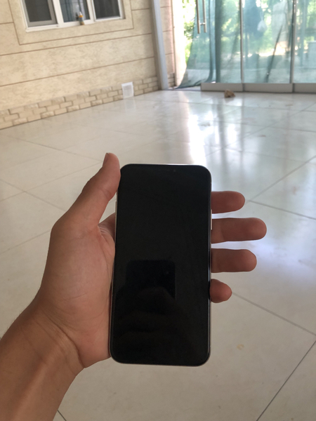 Iphone X sotiladi