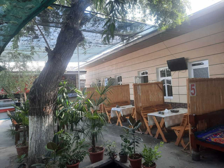 Fargona viloyati Oltiariq tumanida choyxona binosi sotilmoqda