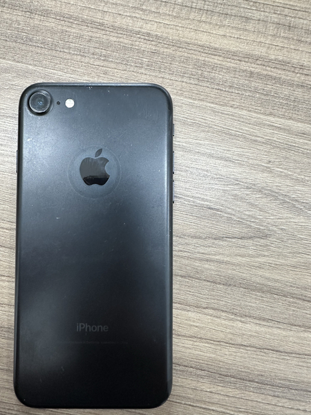 Iphone 7 128 GB qora