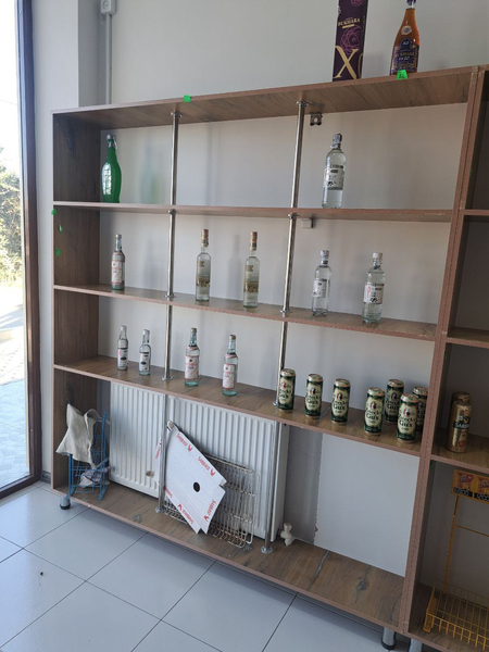 Продаются стеллажи,полки,рекламная вывеска