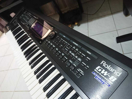 ПРОДАМ Синтезатор Roland GW-8 (Рабочая станция). Состояние ОТЛИЧНОЕ