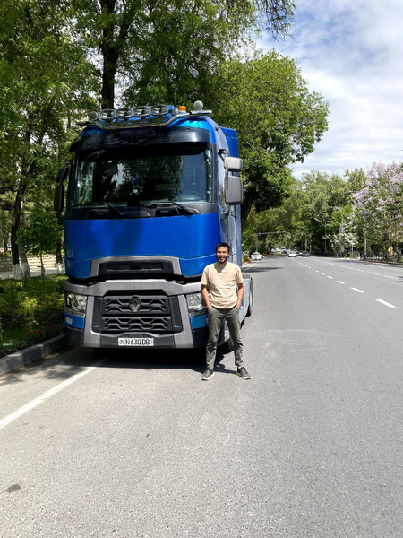 Renault + KRONE прицеп cотилади