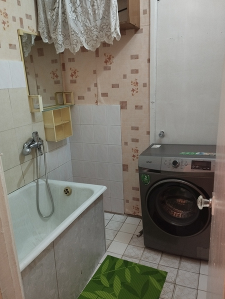 Продается 1(2) квартира юнусабад 6 квартал первый этаж