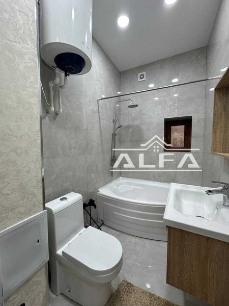 3 xonali 110m² 3-qavat sotiladi.