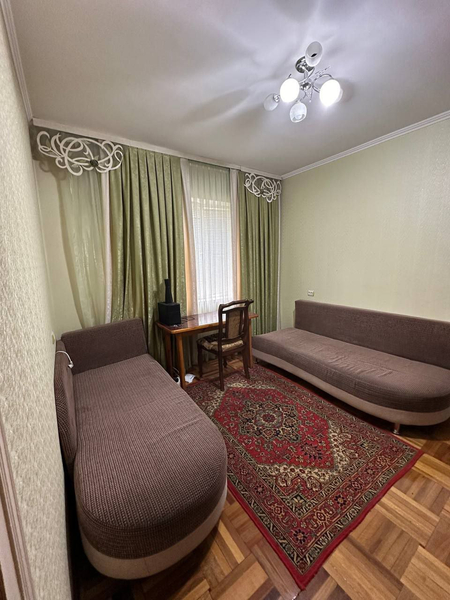 Продам 3 х комнатную квартиру своя!