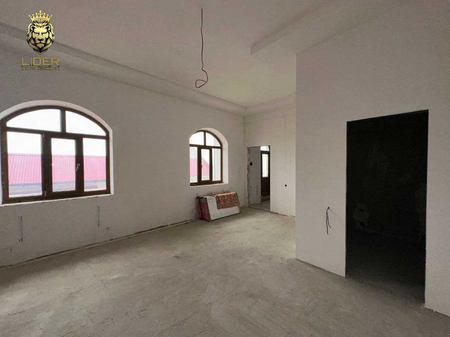 Продается участок 4 сотки(5 комнат) ор-р Самаркандский цена 140.000$