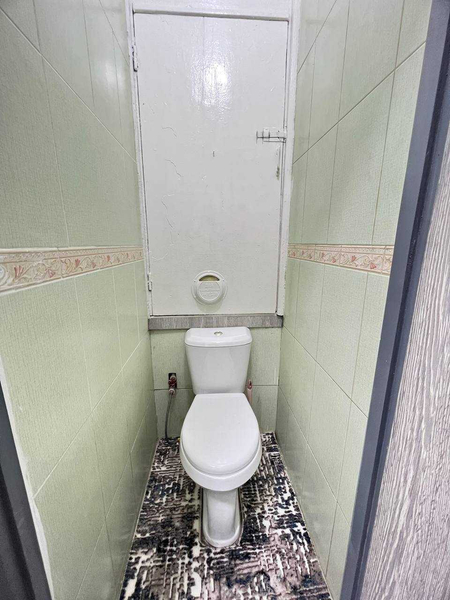 продам 1 комнатную квартиру метро мирза улугбек 42000