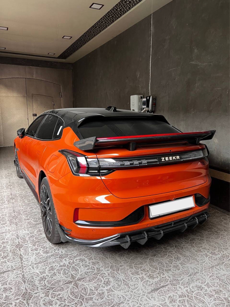 ZEEKR 001 Z SPORT CARBON (2023) в идеальном состоянии
