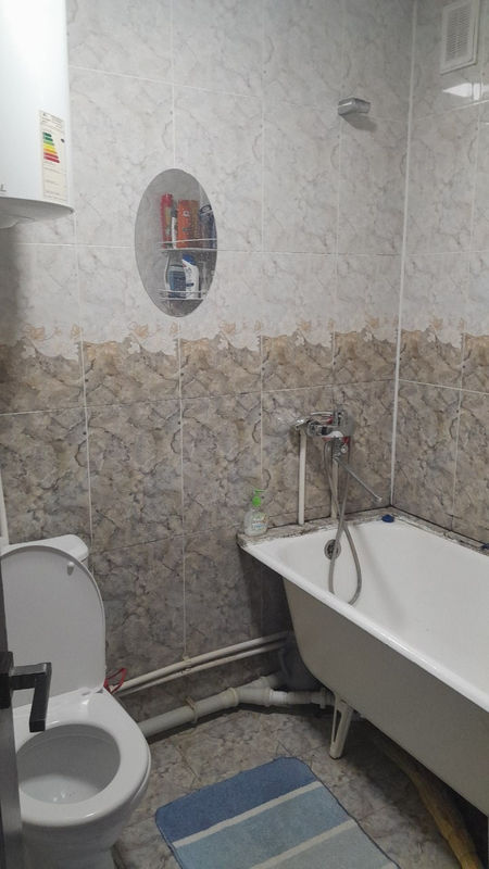 Uy sotiladi 2xonali