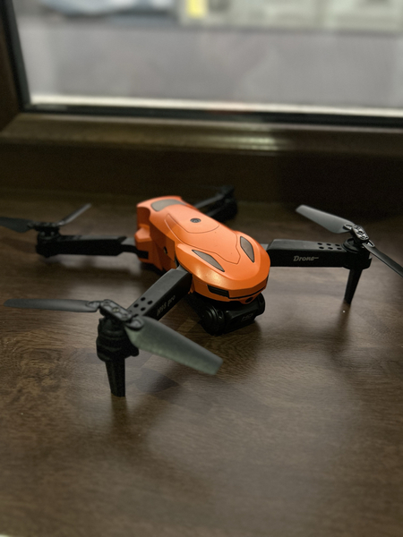 Dron. Дрон. Квадрокоптер. Без камеры