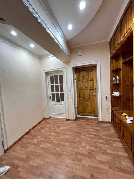 продается квартира в центре яккасарайский р-н кафе Джуманджи