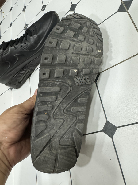 Женская кроссовка оригинал NIKE (37,5)