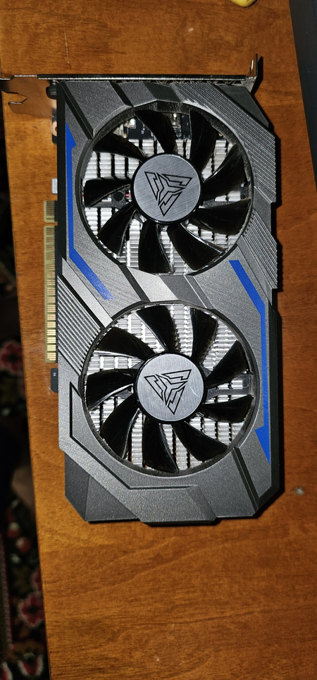 Видеокарта Arktek 1650 4Gb в отличном состоянии