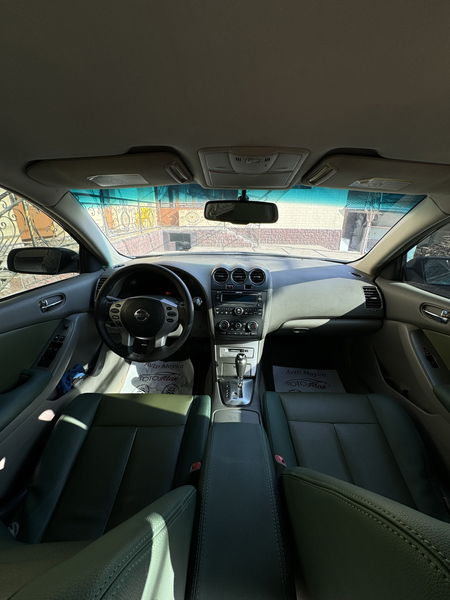 Nissan altima full pozitsiya
