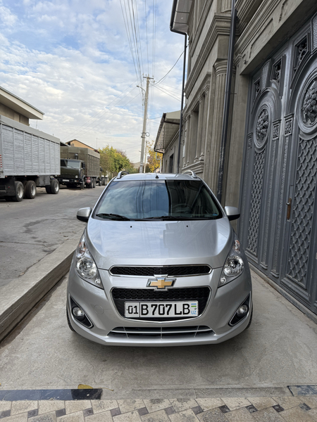 Spark 4-poz 22/24yil 2770km xolati yengi moshina