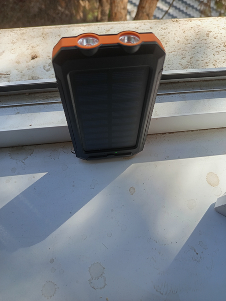 Powerbank va 4G sim karta tushadigan Wifi