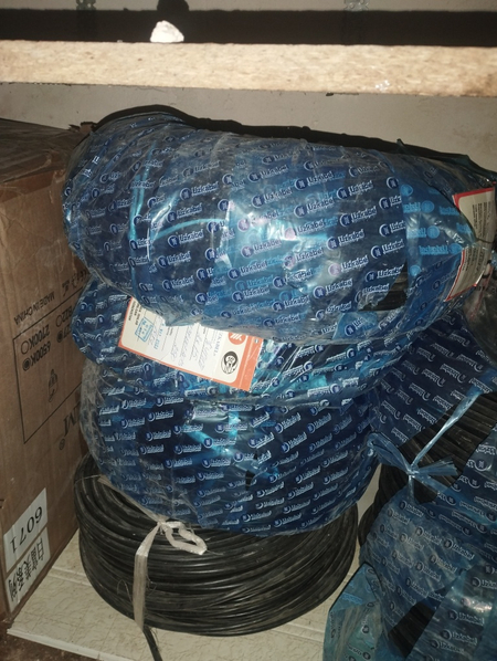 Uz kabel 2,25 2 ta rulon bor
