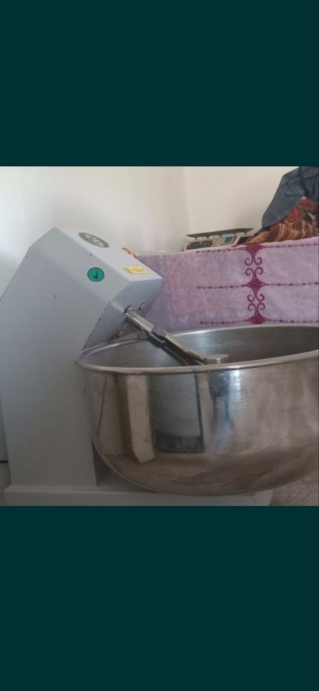 Non pechka xamr qorgch qoliblar sotladi narxini kelishamz 30milyon. Te
