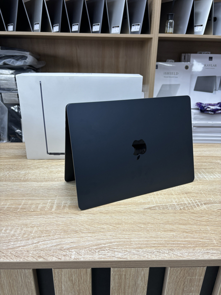 Macbook air 2022 M2 16/512Gb
