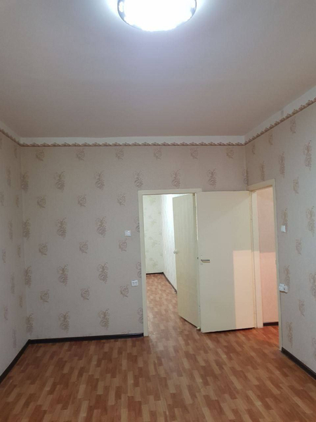 Срочн Горящий вариант Продаётся 2 комнатная квартира массив Феруза