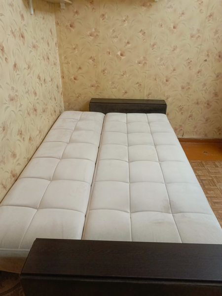 Продам срочно Диван