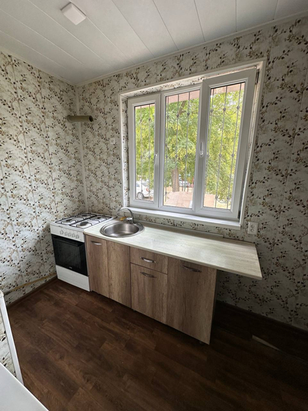 Срочно продам 2в3/1/4 ком квартиру куйлюк массив 1